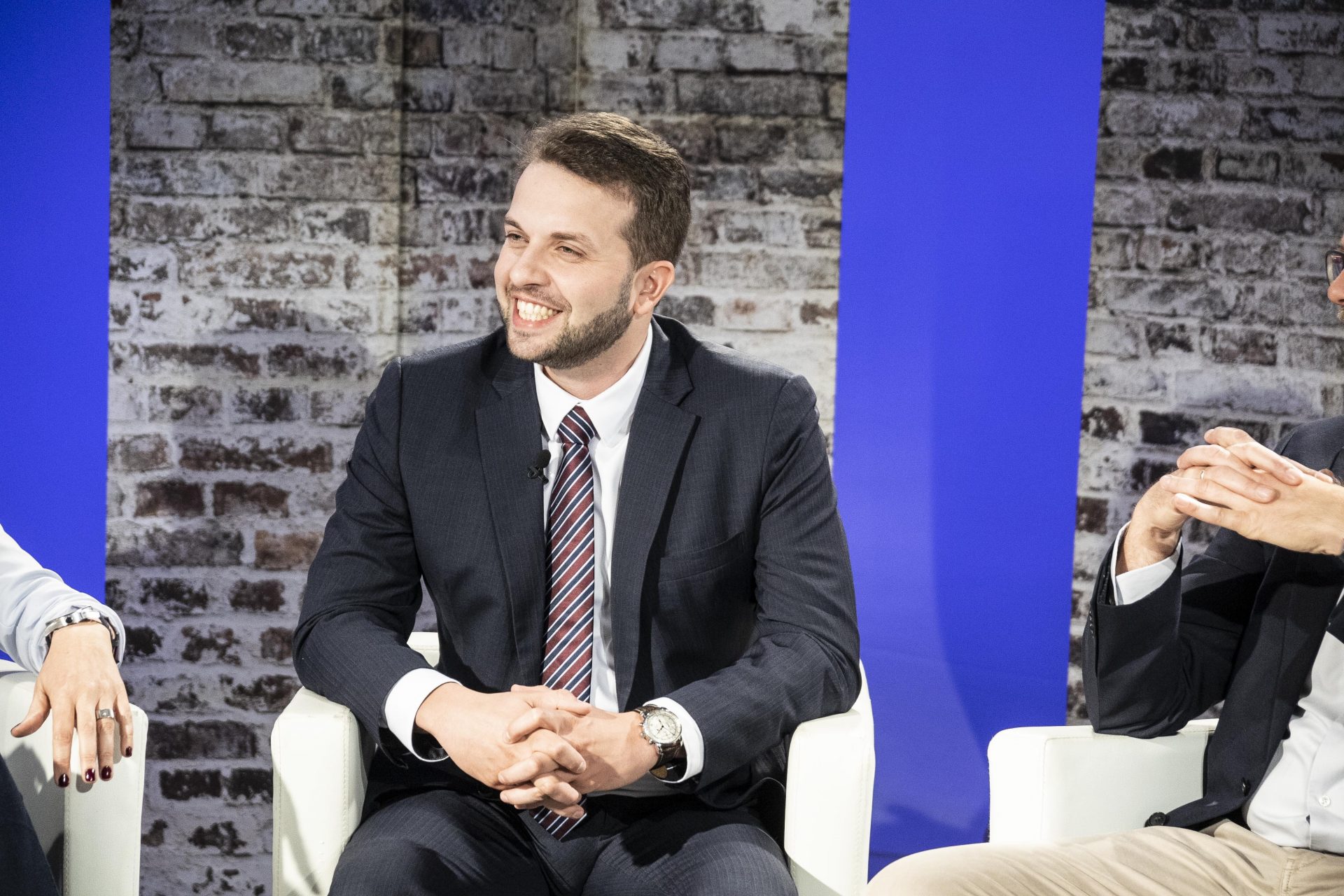 Über Uns | Honorarfinanz AG Göttingen